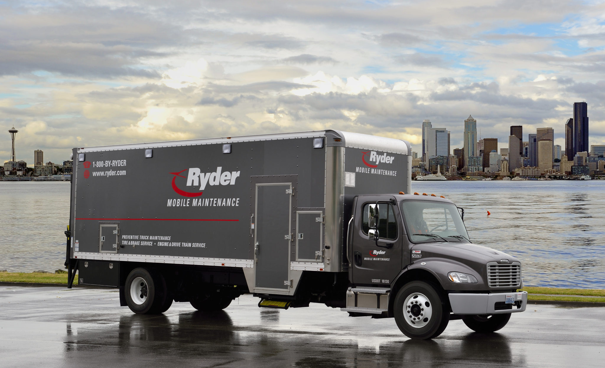 Ryder 5 Truck Line-Up - Townsend Photographics